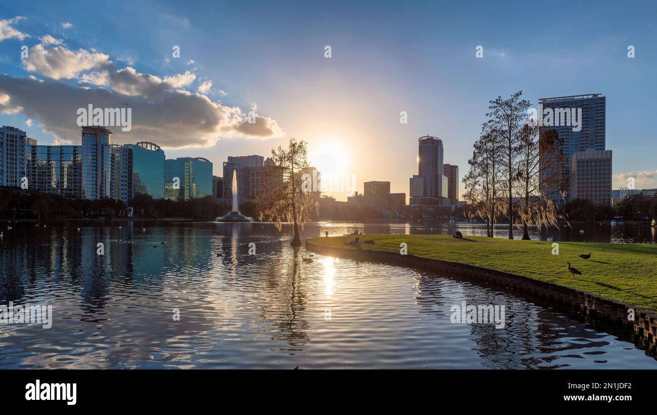 Fountain lake eola park hi-res stock photography and images - Alamy