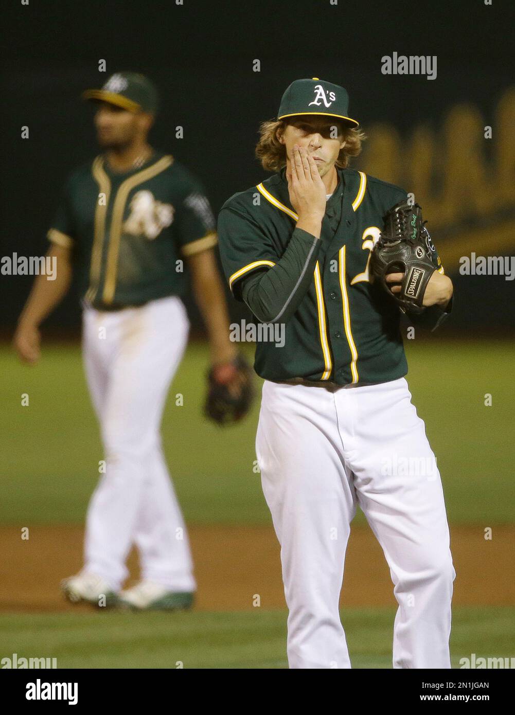 Oakland Athletics pitcher Ryan Dull, right, against the Los Angeles ...