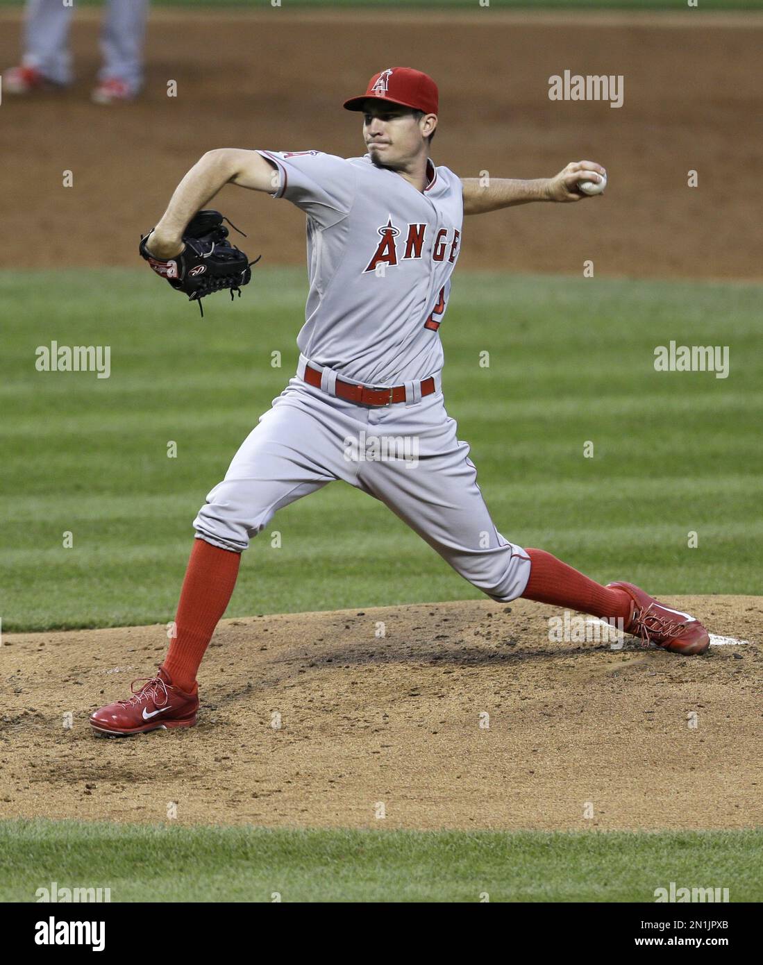 Los Angeles Angels starting pitcher Andrew Heaney delivers against the ...