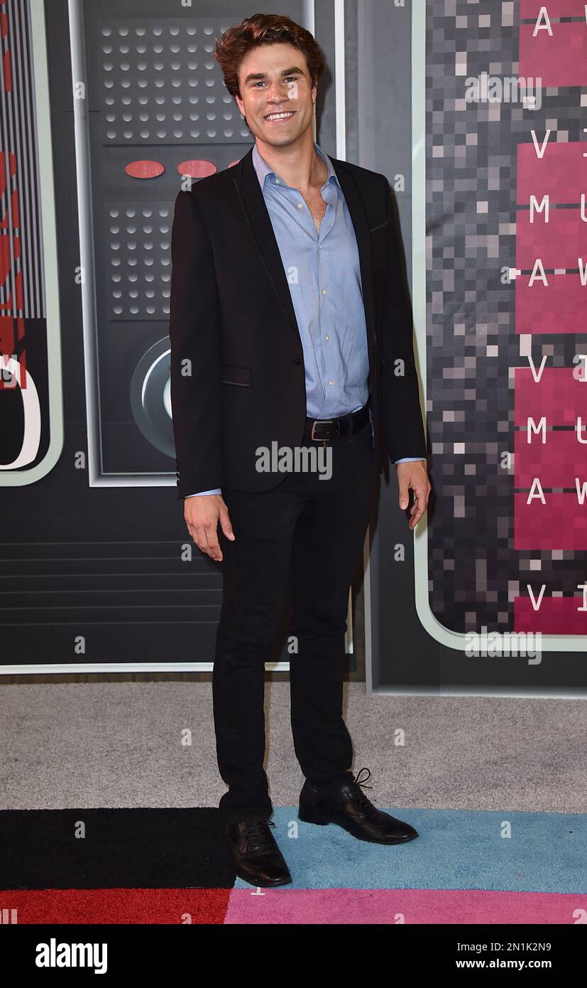 Matthew Broussard arrives at the MTV Video Music Awards at the ...