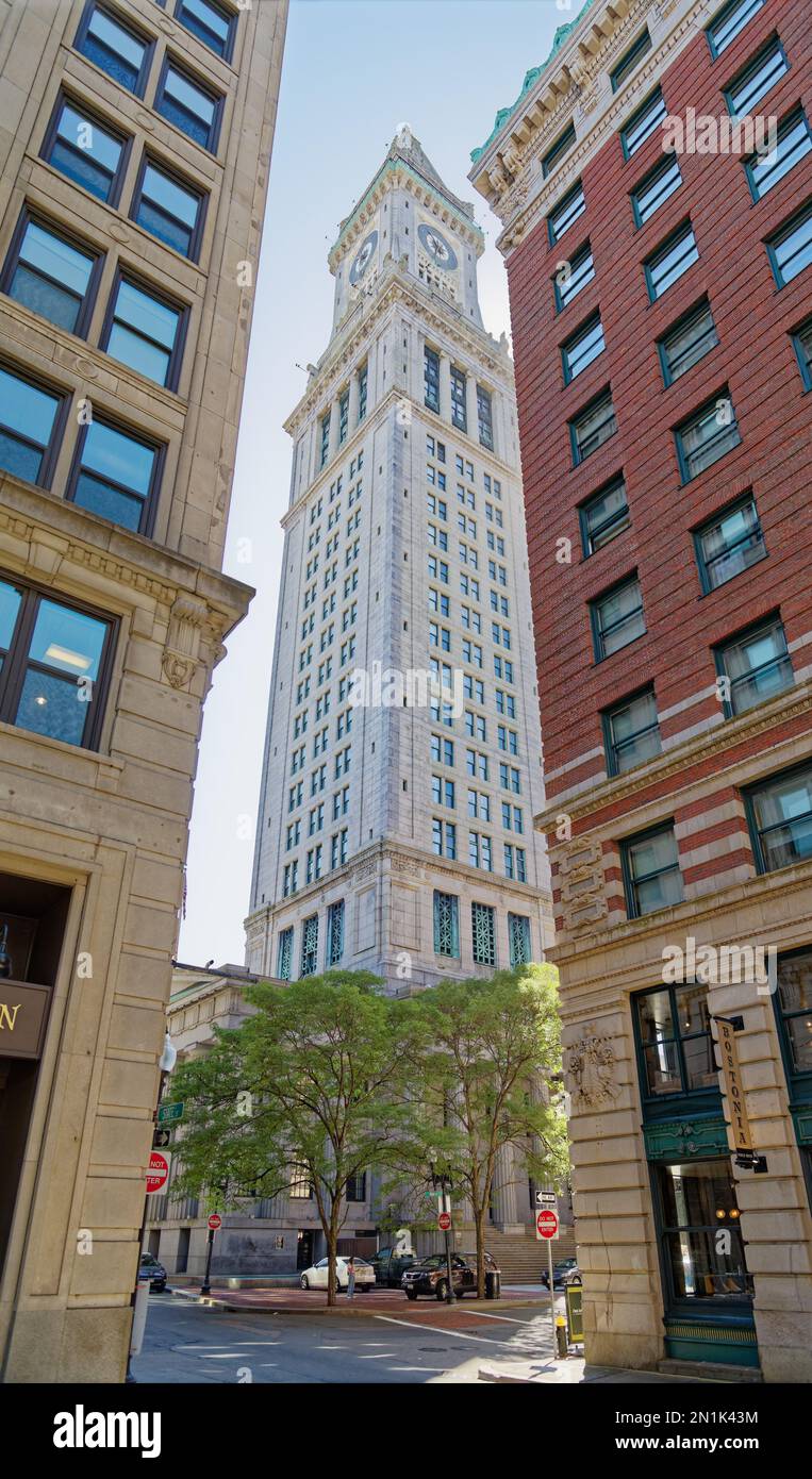Boston landmark Custom House Tower, built in 1915 atop the Custom House ...