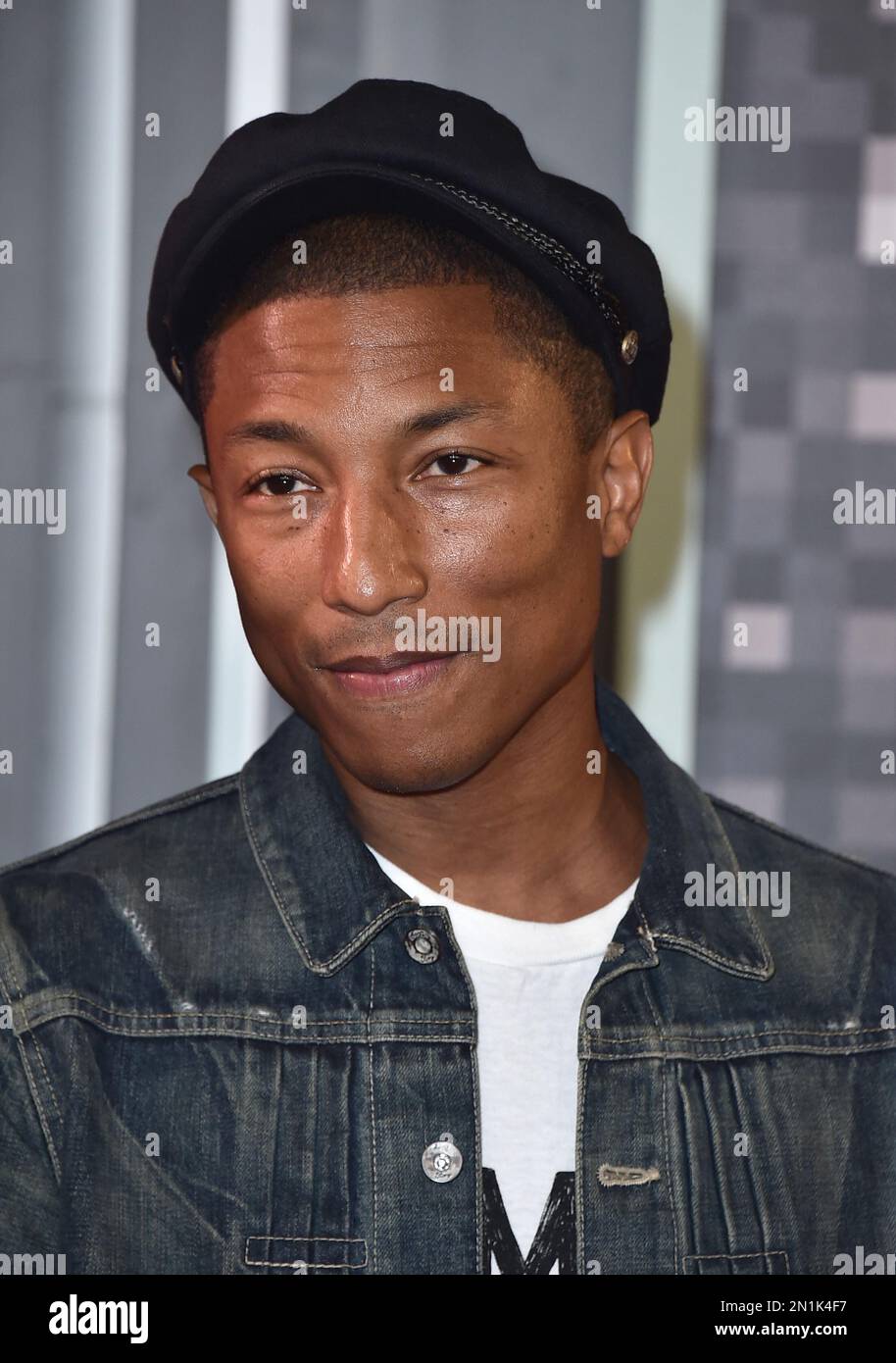 Pharrell Williams arrives at the MTV Video Music Awards at the ...
