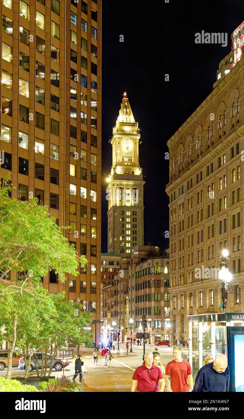 Boston landmark Custom House Tower, built in 1915 atop the Custom House ...