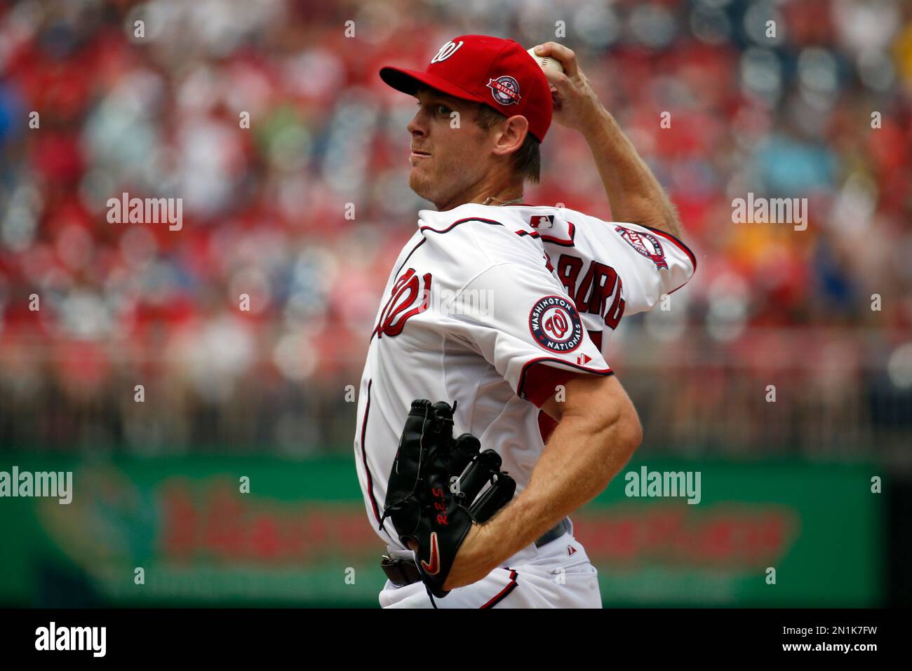 Washington Nationals starting pitcher Stephen Strasburg throws during ...