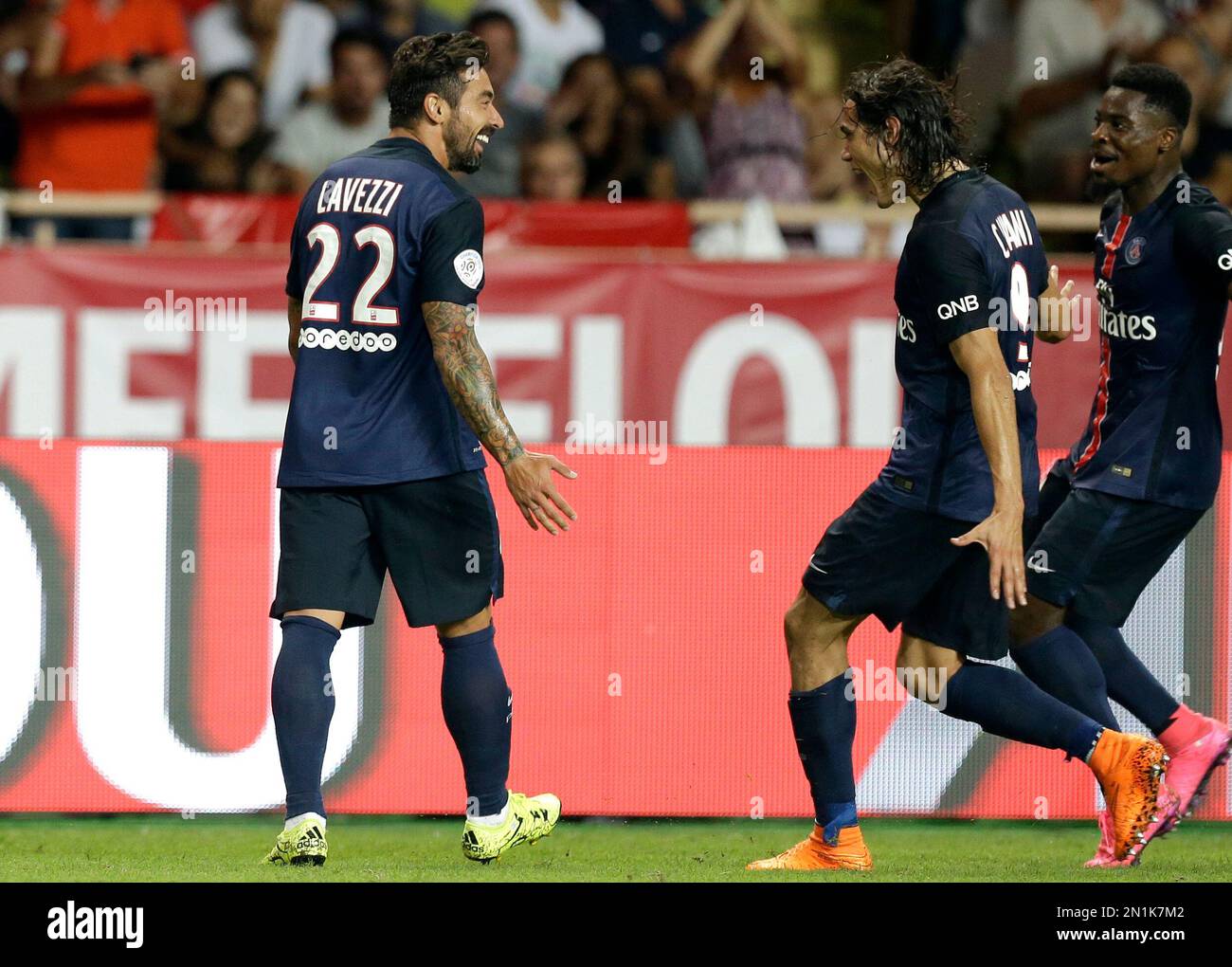 PSG player Ezequiel Lavezzi, left celebrates with PSG player Edinson ...