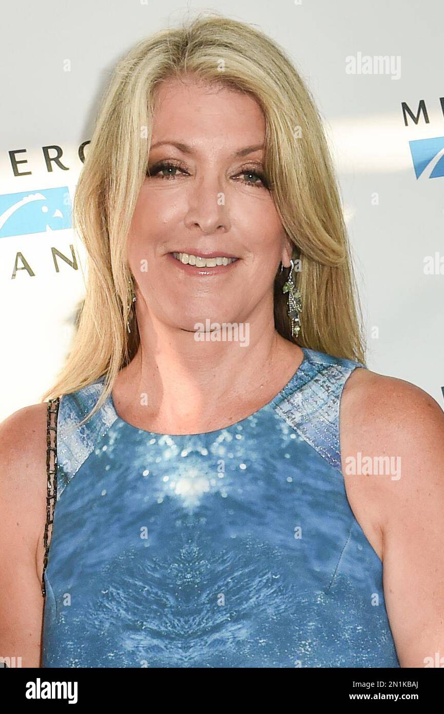 Laura Robinson Oatman arrives at "Mercy For Animals' Hidden Heroes Gala ...