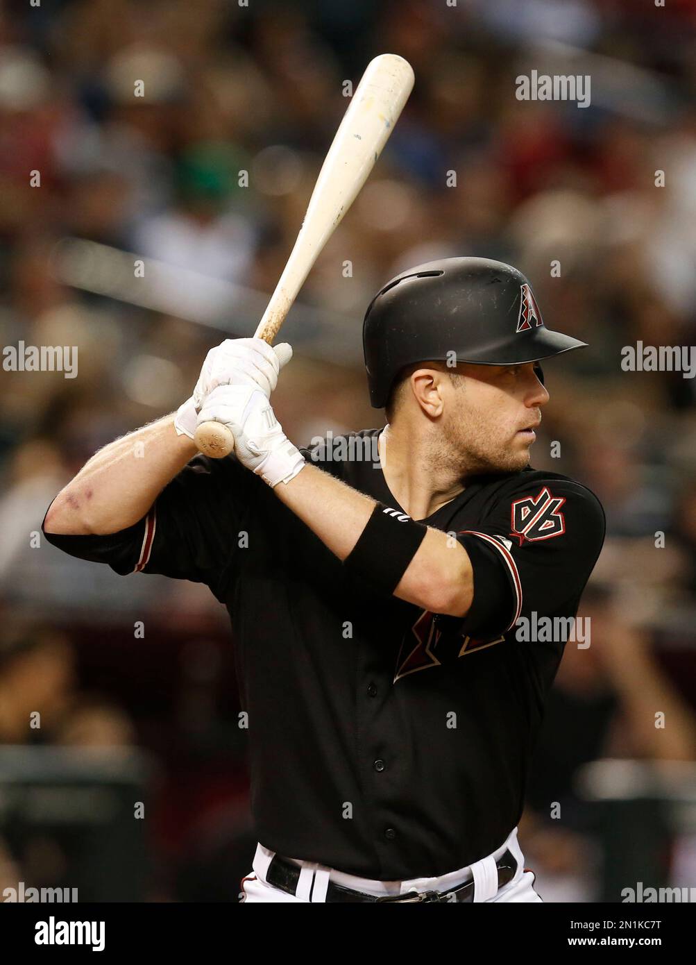 Arizona Diamondbacks third baseman Aaron Hill (2) hits against the ...