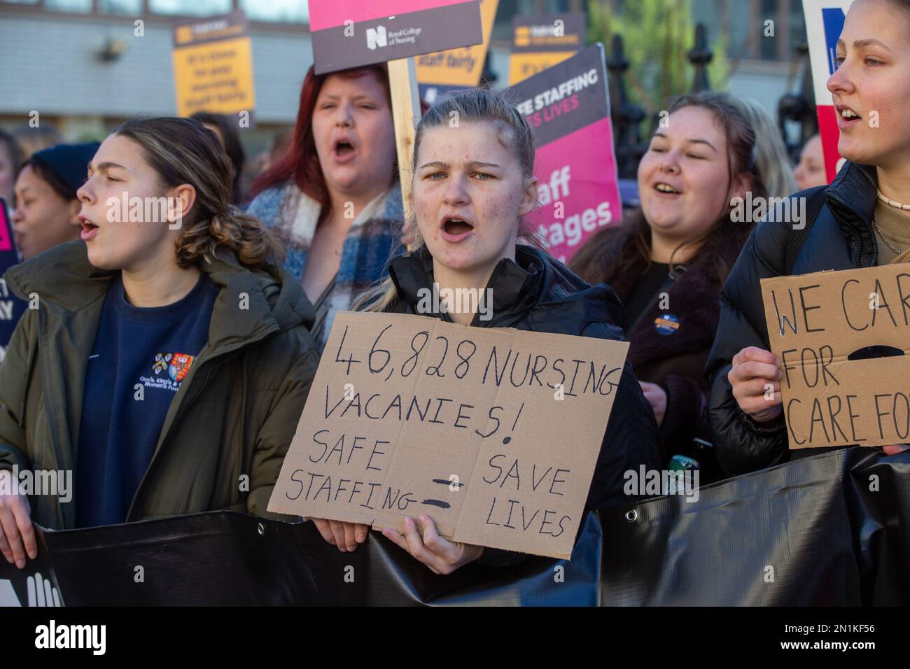 London, England, UK. 6th Feb, 2023. Nurses are seen at picket line ...