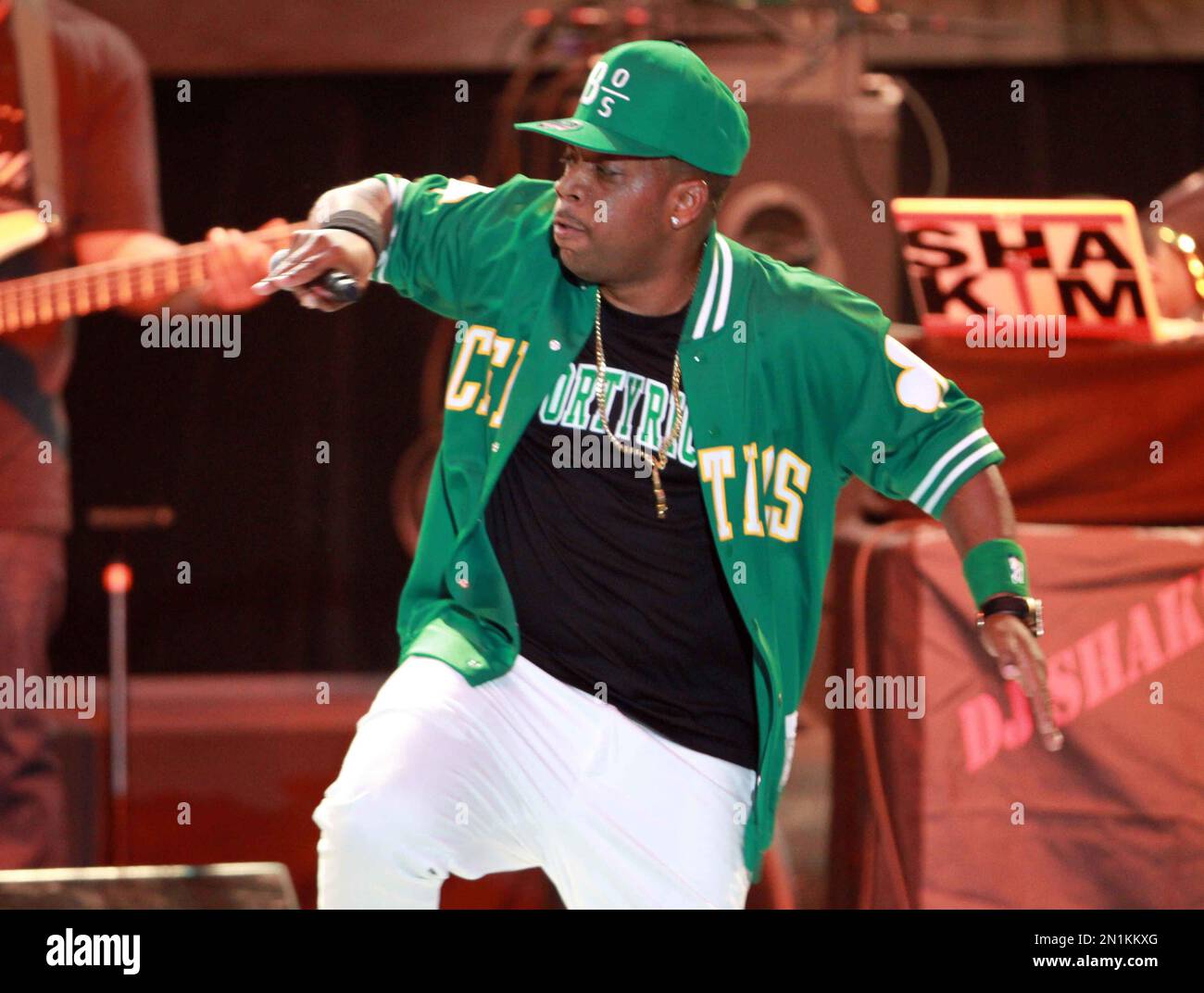 Michael Bivins with Bell Biv DeVoe performs as the opener for Boyz II ...