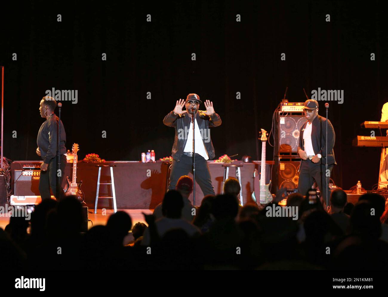Nathan Morris, Shawn Stockman and Wanya Morris with Boyz II Men ...