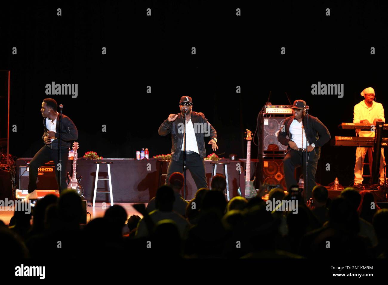 Nathan Morris, Shawn Stockman and Wanya Morris with Boyz II Men ...