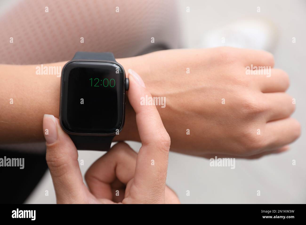 Check time hi-res stock photography and images - Alamy