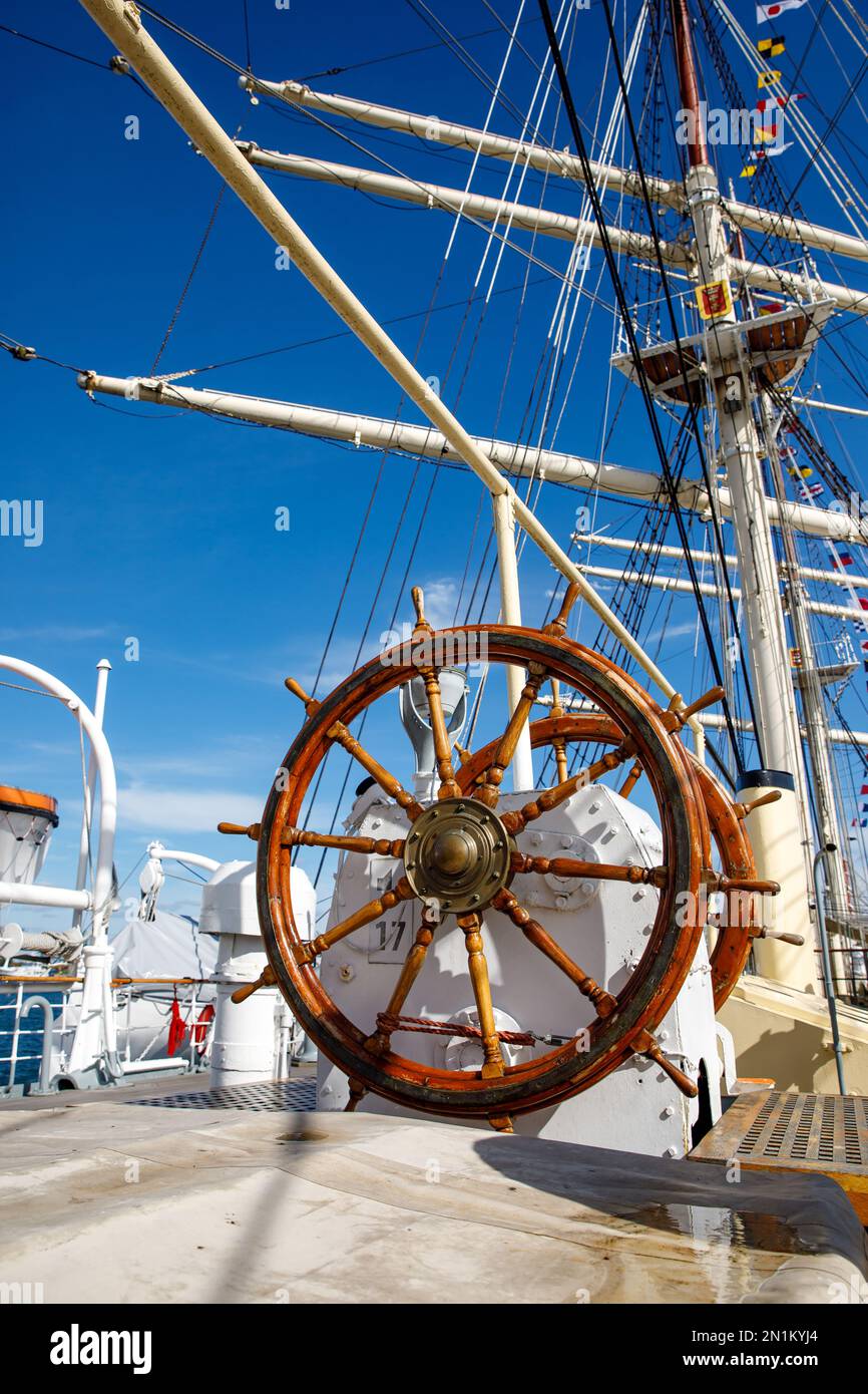 The wooden helm of a sailing ship Stock Photo - Alamy