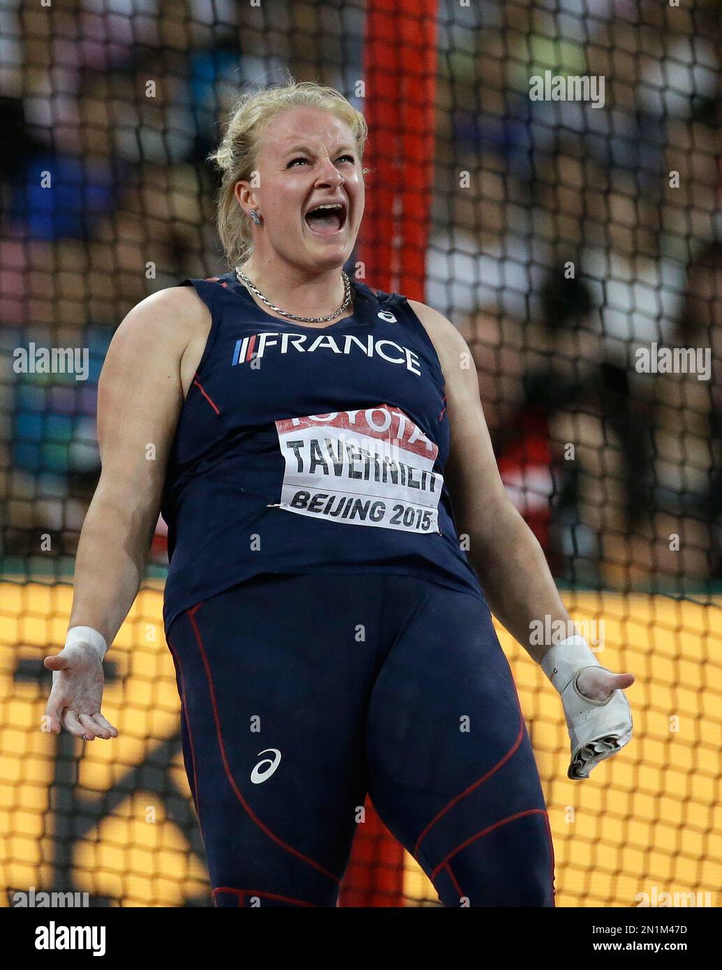 France's Alexandra Tavernier shouts out on her way to winning the ...