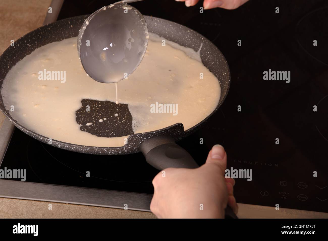 Pan cracked hi-res stock photography and images - Alamy