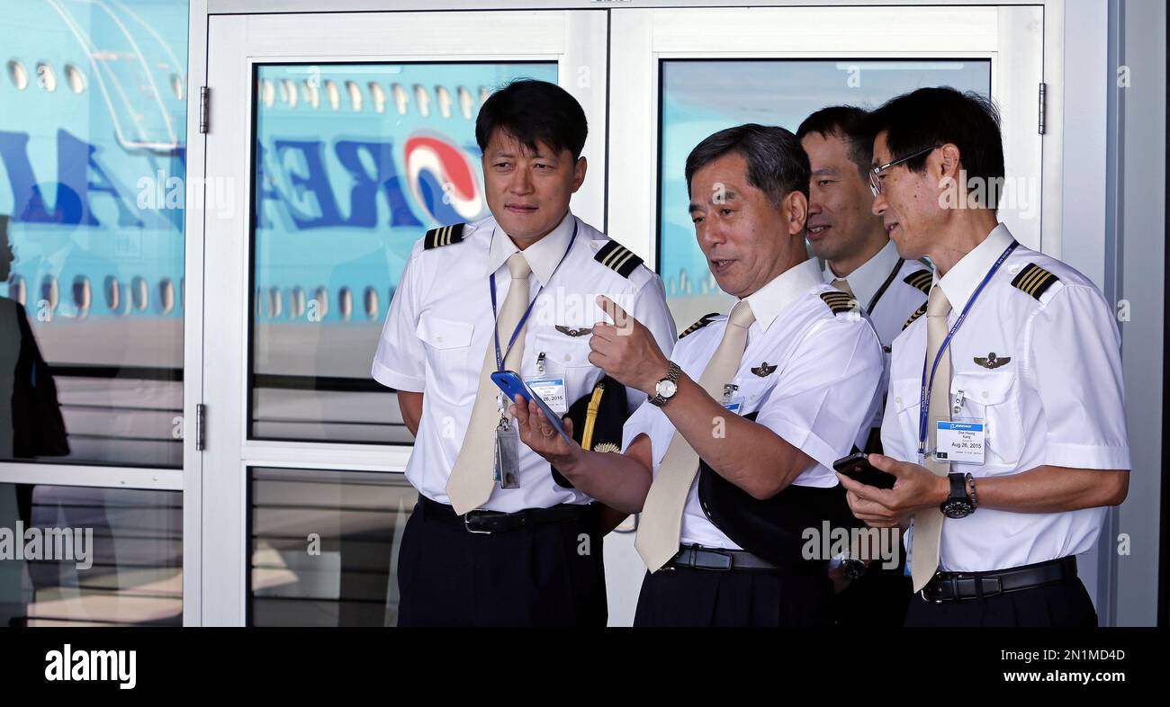 Pilot Lee New KMovie Alert: Pilot Comedy Film Starring Jo Jung Suk