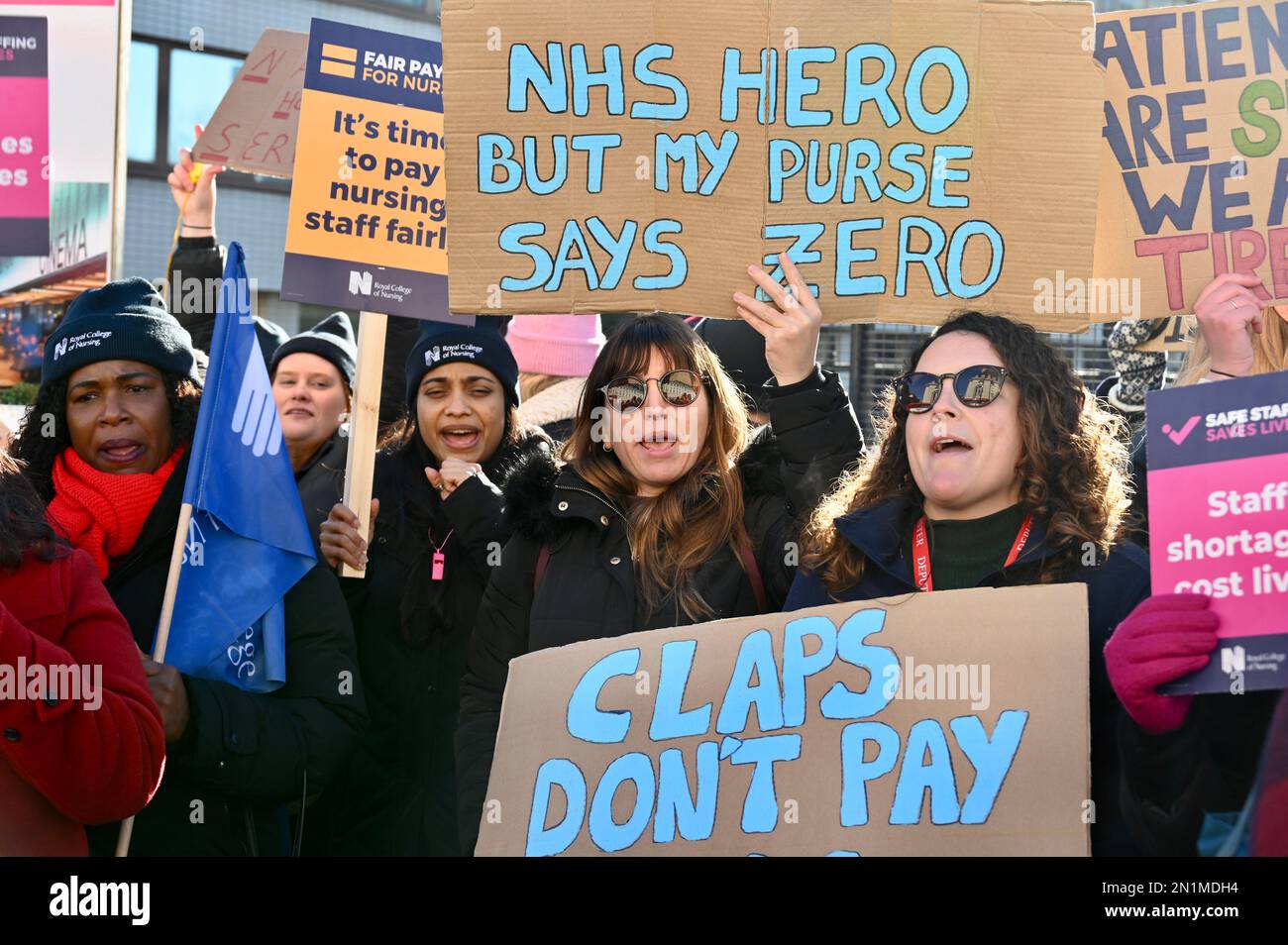 Nhs nurses picket line hi-res stock photography and images - Alamy