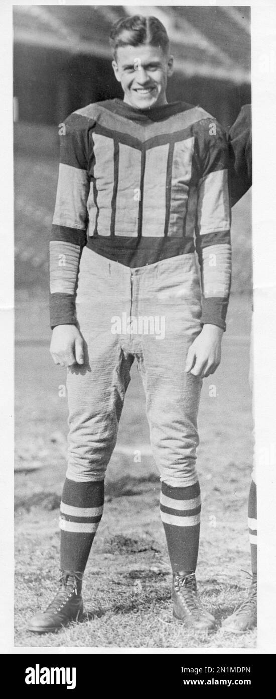 Ohio State end Wesley E. Fesler, is pictured in 1930. (AP Photo Stock ...