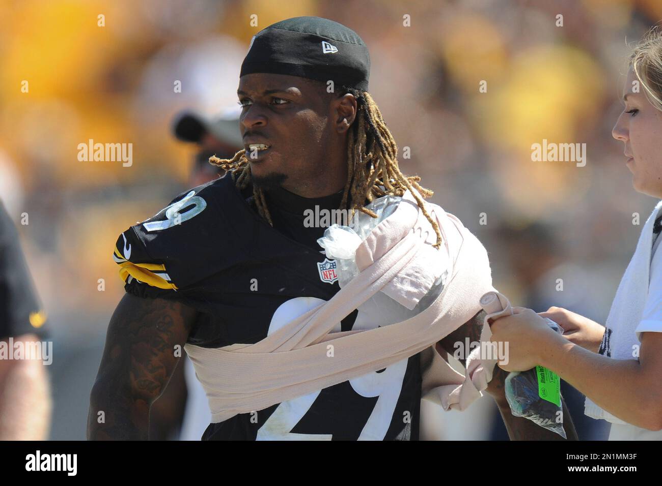 Pittsburgh Steelers strong safety Shamarko Thomas (29) on the sideline ...