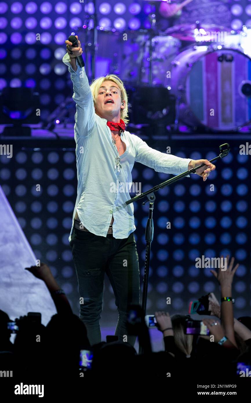 Ross Lynch of R5 performs on stage during their "Sometime Last Night ...