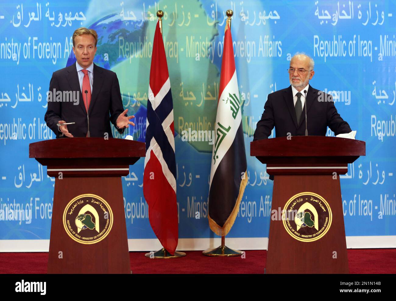 Iraqi Foreign Minister Ibrahim al-Jaafari, right, and his Norwegian ...