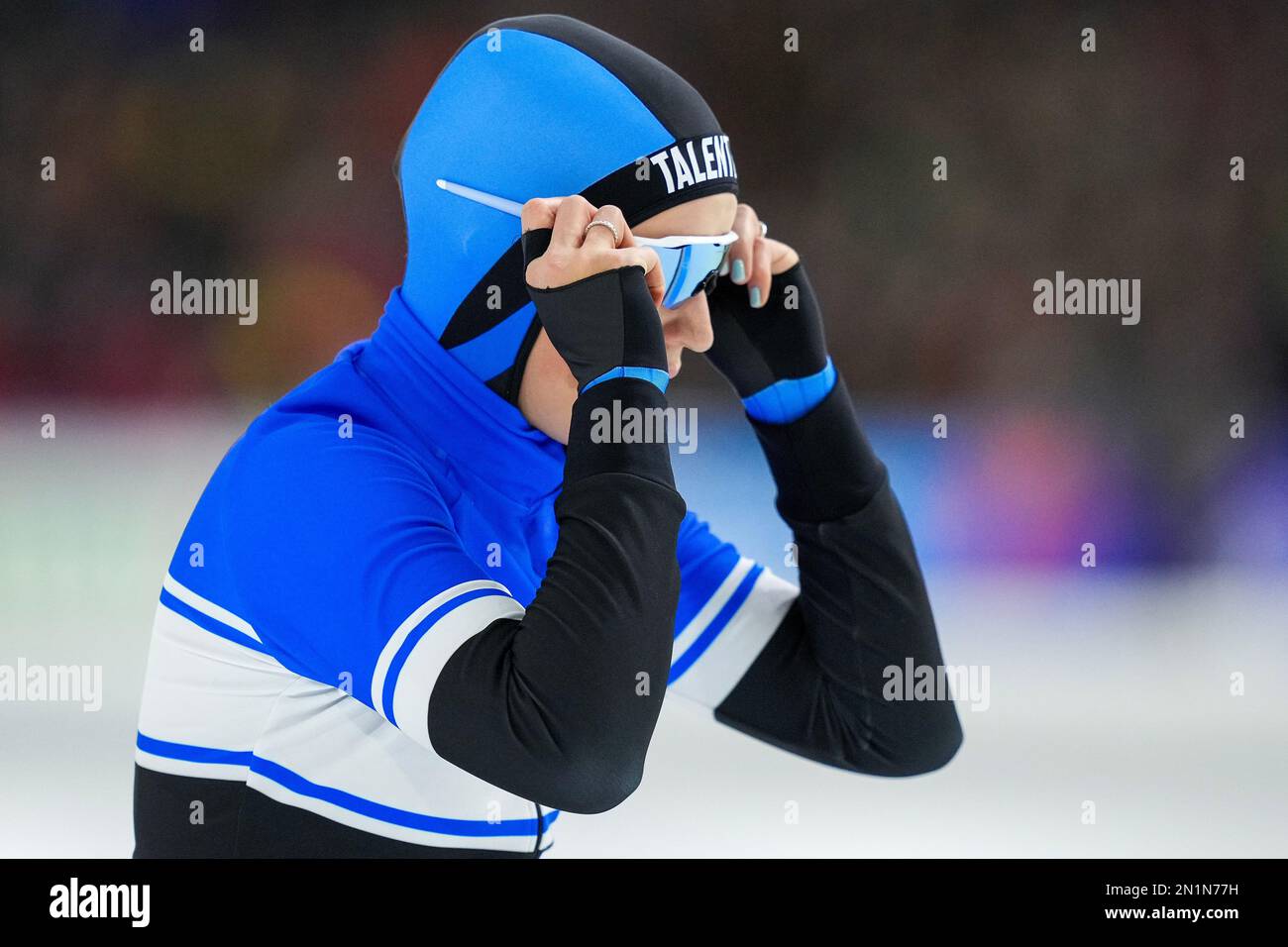 HEERENVEEN, NETHERLANDS - FEBRUARY 5: Meike Veen competing on the ...