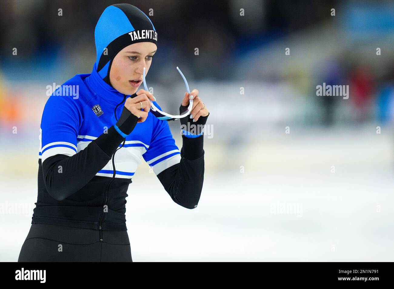 HEERENVEEN, NETHERLANDS - FEBRUARY 5: Meike Veen competing on the ...