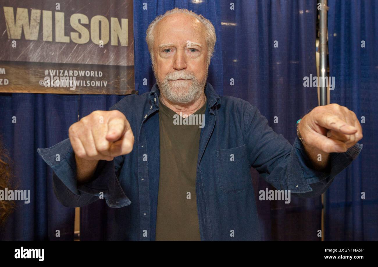 Scott Wilson appears at the Wizard World Chicago Comic-Con on Friday ...