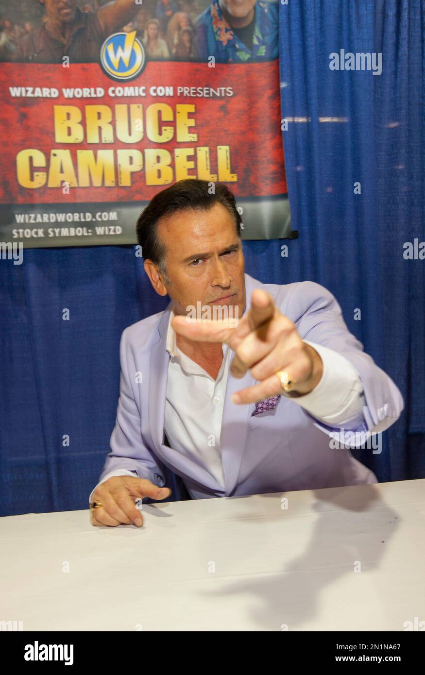 Bruce Campbell appears at the Wizard World Chicago Comic-Con on Friday ...