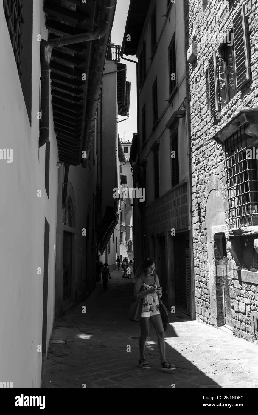 People on the streets of Florence, Tuscany on a summer's day Stock ...