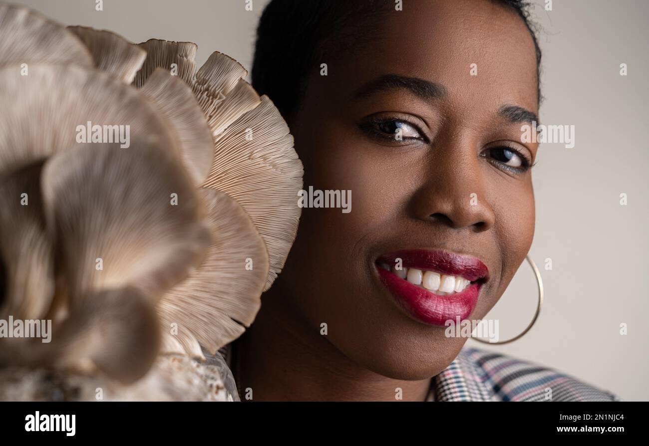 Oyster face hi-res stock photography and images - Alamy