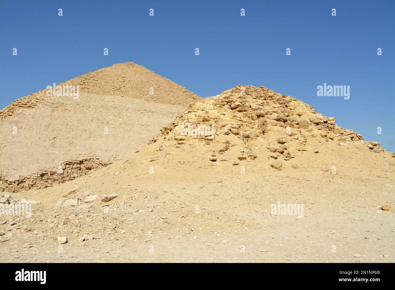 The satellite and the bent pyramids, Satellite one is located 55 meters ...