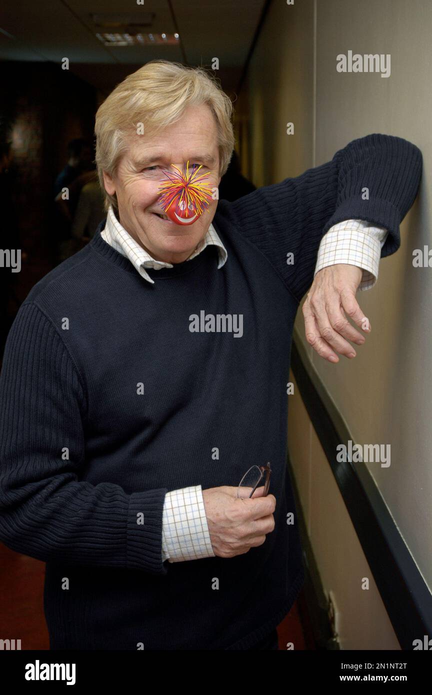 Bill Roache photographed wearing a Red Nose during Peter Kay's iconic ...