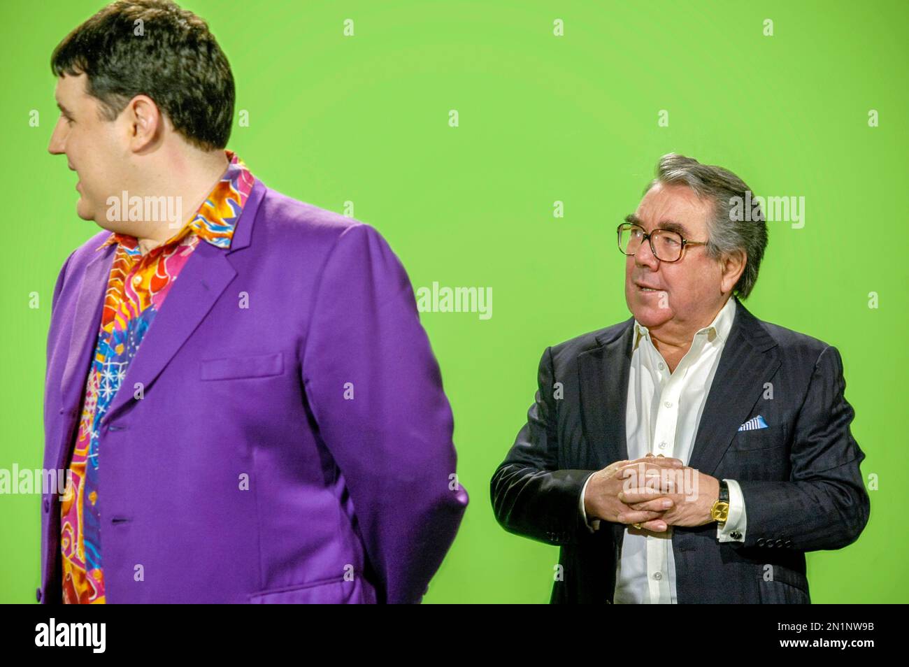 Ronnie Corbett with Peter Kay during his iconic 2005 Comic Relief ...