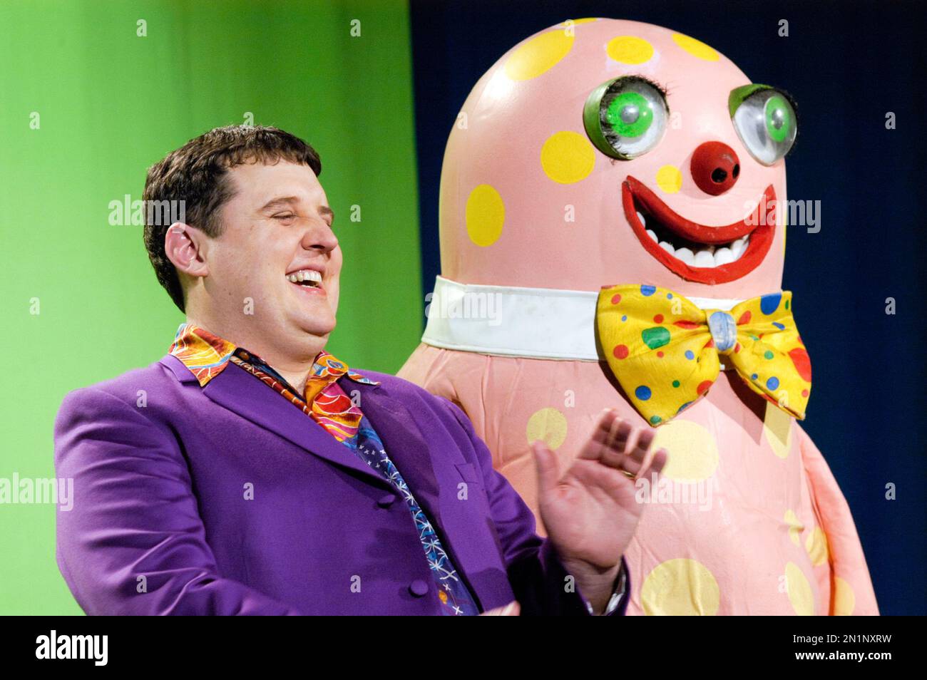 Peter Kay with Mr Blobby in the seminal 2005 Comic Relief 'Amarillo ...