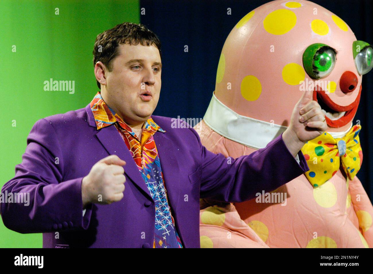 Peter Kay with Mr Blobby in the seminal 2005 Comic Relief 'Amarillo ...