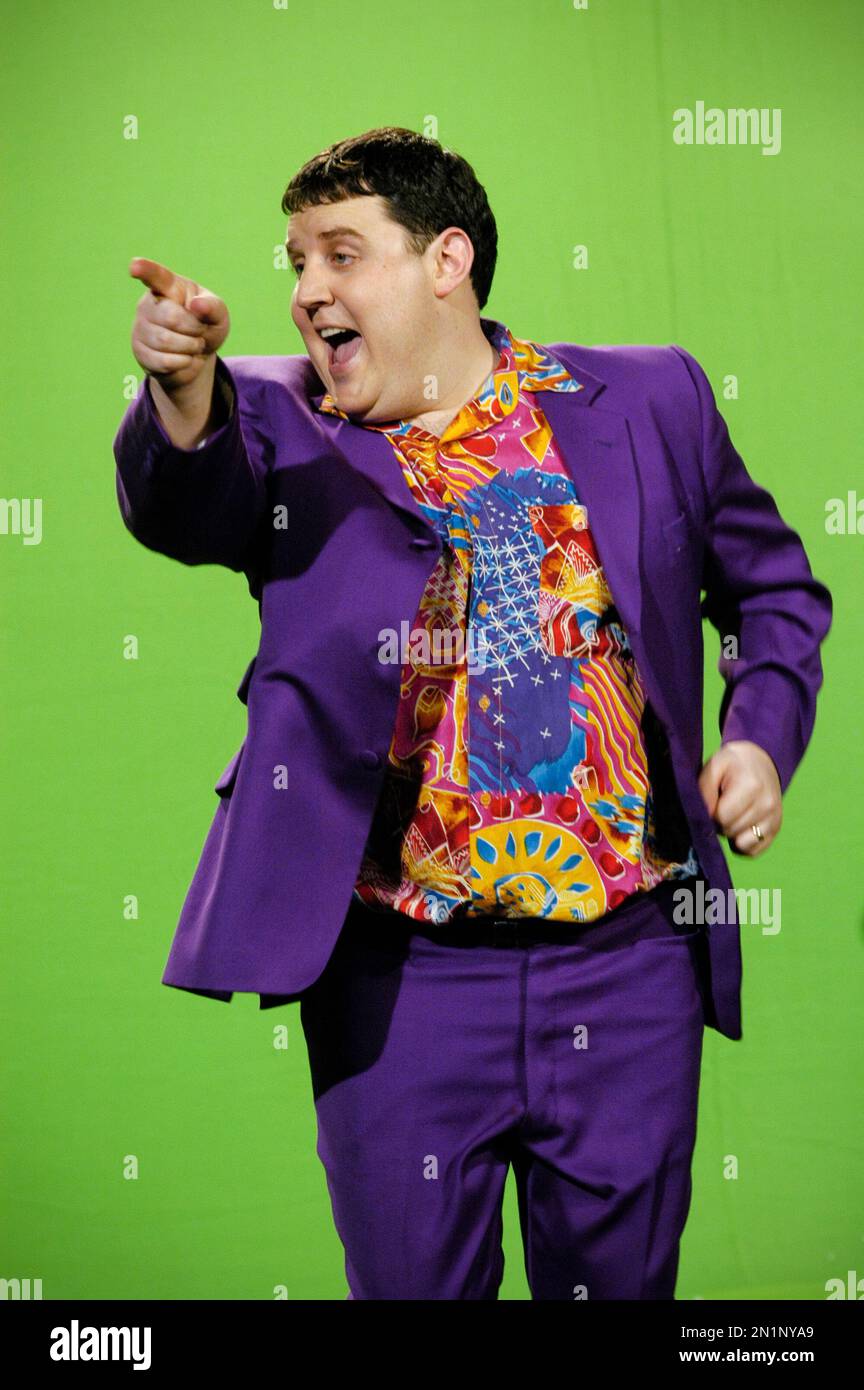 Peter Kay dressed in the famous purple suit for the 2005 Amarillo Comic ...