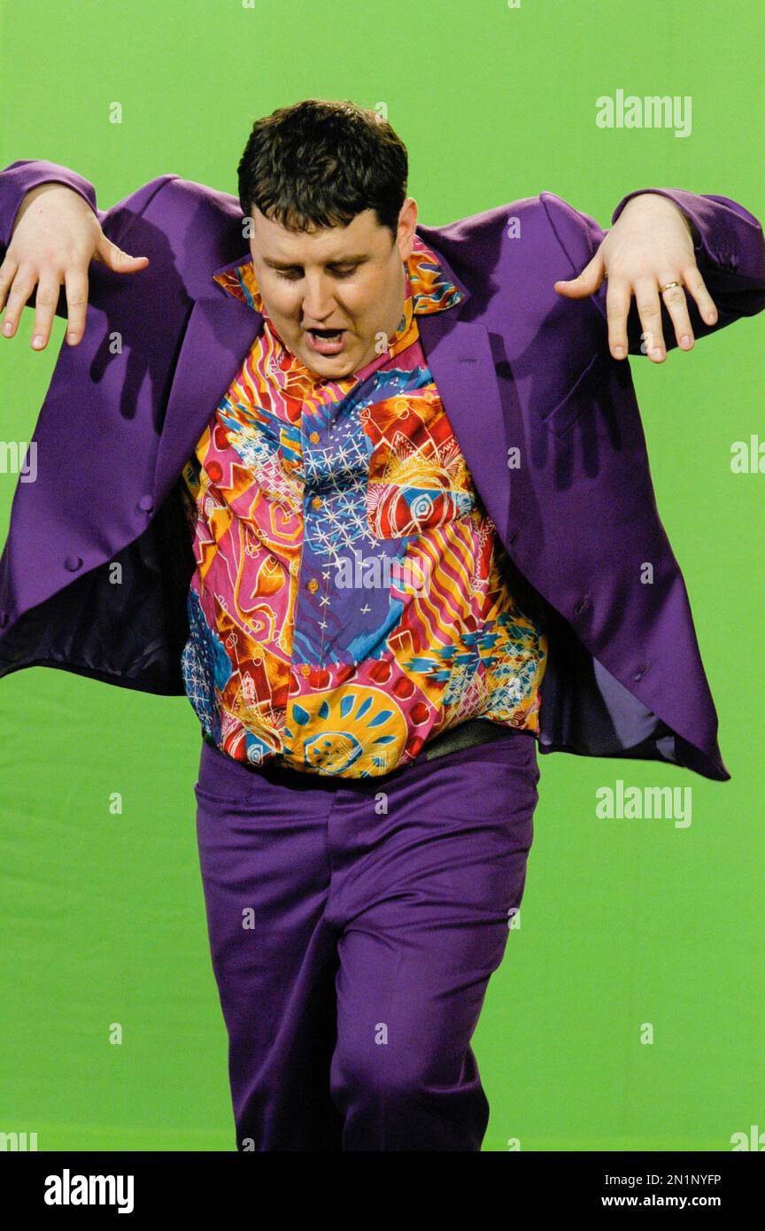 Peter Kay dressed in the famous purple suit for the 2005 Amarillo Comic ...