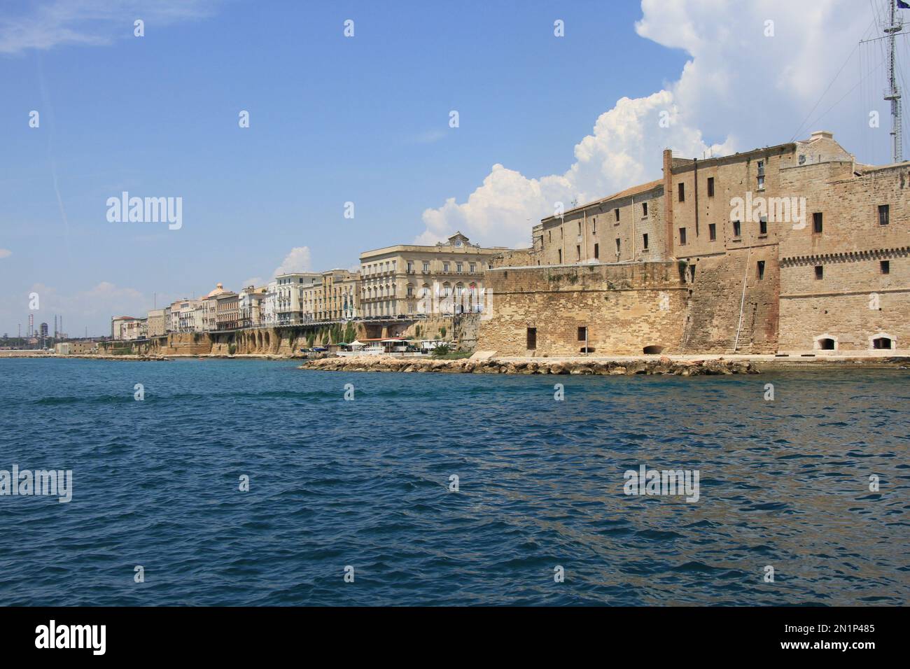 Golfo di taranto hi-res stock photography and images - Alamy