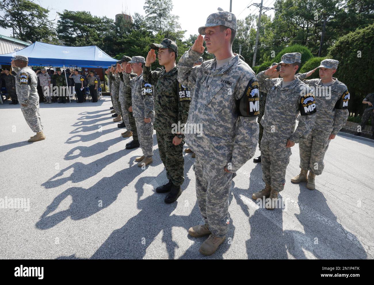 South Korean and U.S. Army soldiers salute during the 39th Barrett ...