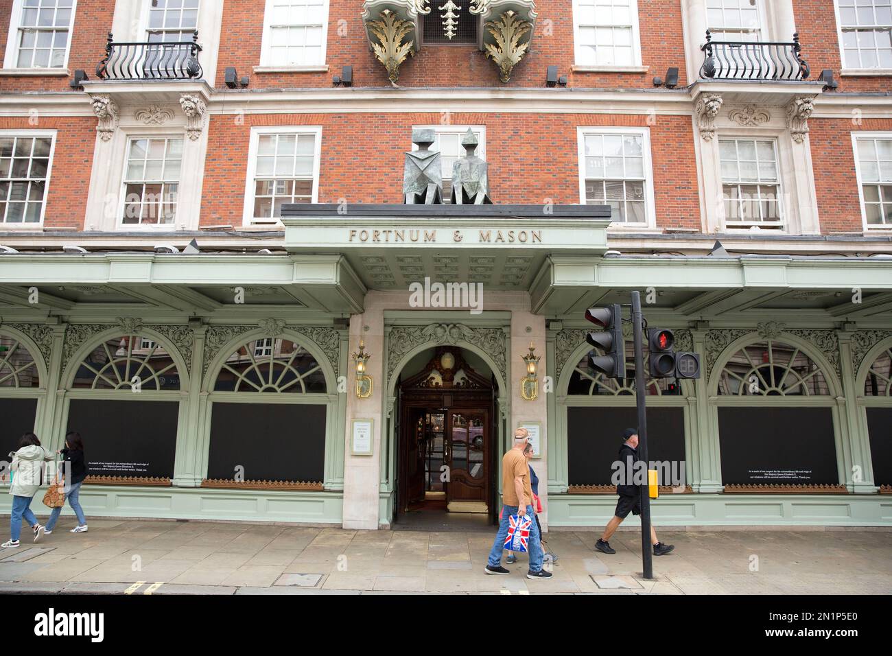 Mourning windows hi-res stock photography and images - Alamy