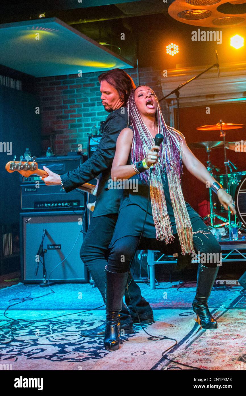 Sean McNabb, left, and Debby Holiday perform during the "Music On A ...