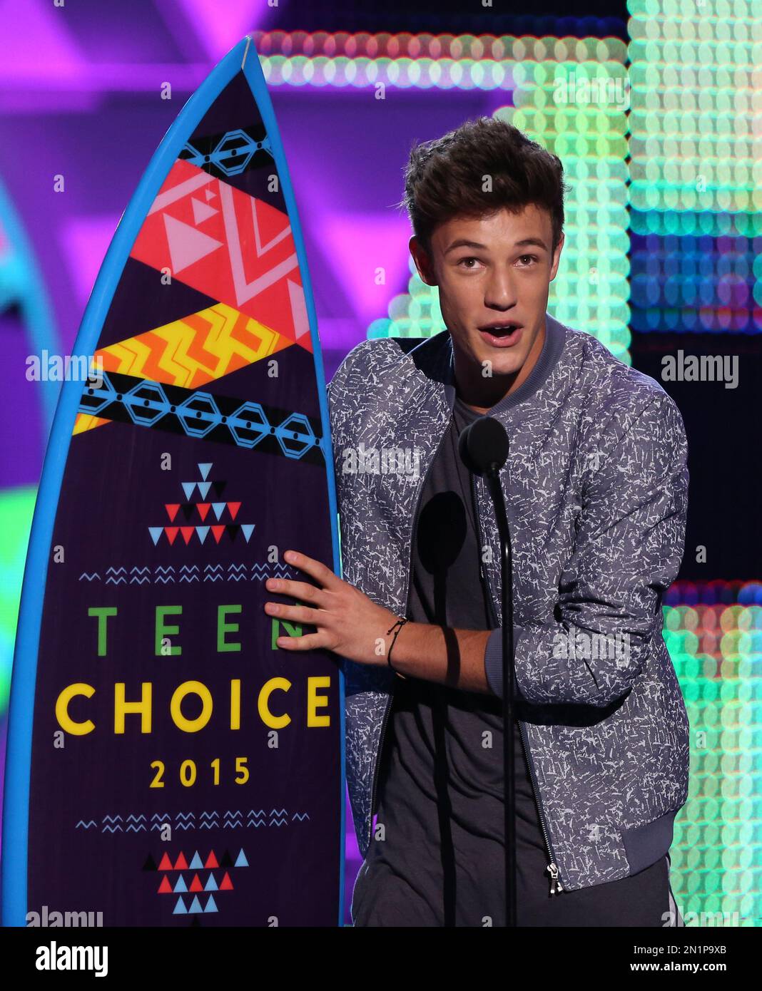 Cameron Dallas accepts the choice web star award: male at the Teen ...