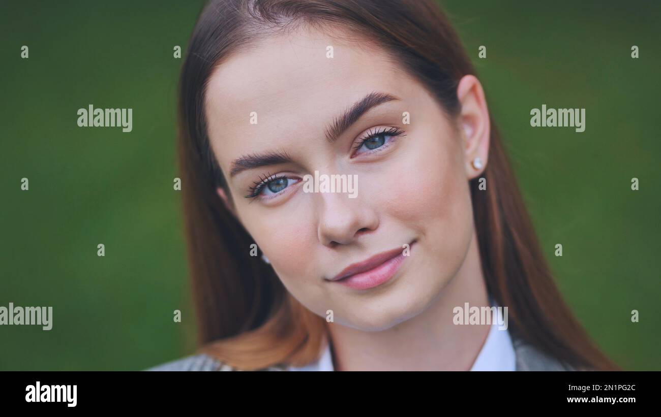 Portrait of an 18-year-old girl. Close-up of her face Stock Photo - Alamy