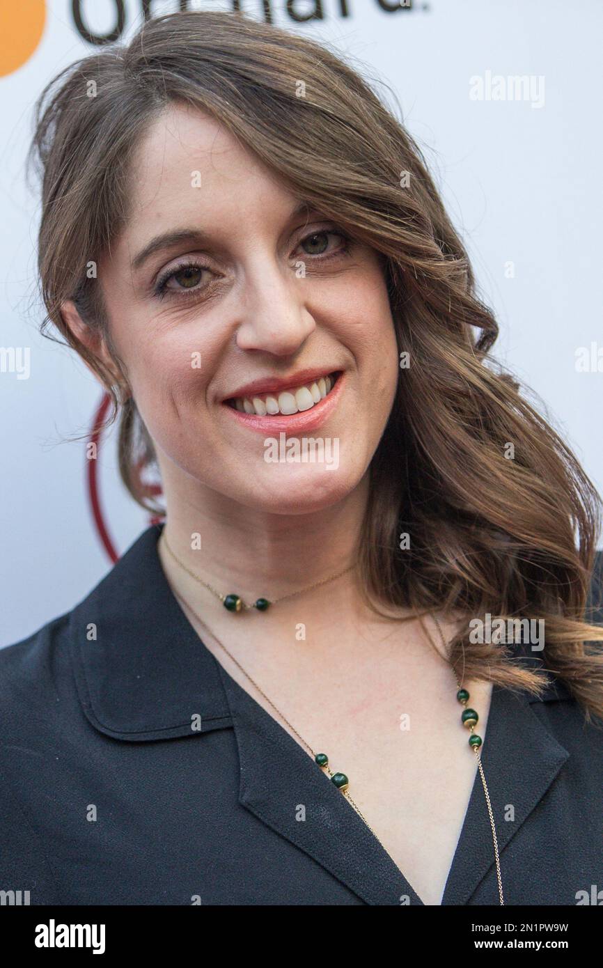 Alicia Van Couvering attends the premiere of 'Digging for Fire' at the ...