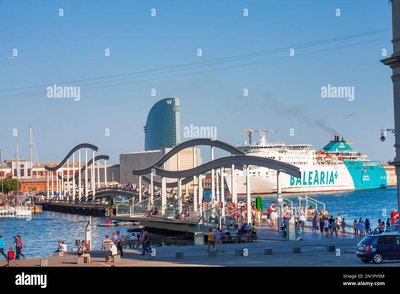 Ship arrival hi-res stock photography and images - Alamy