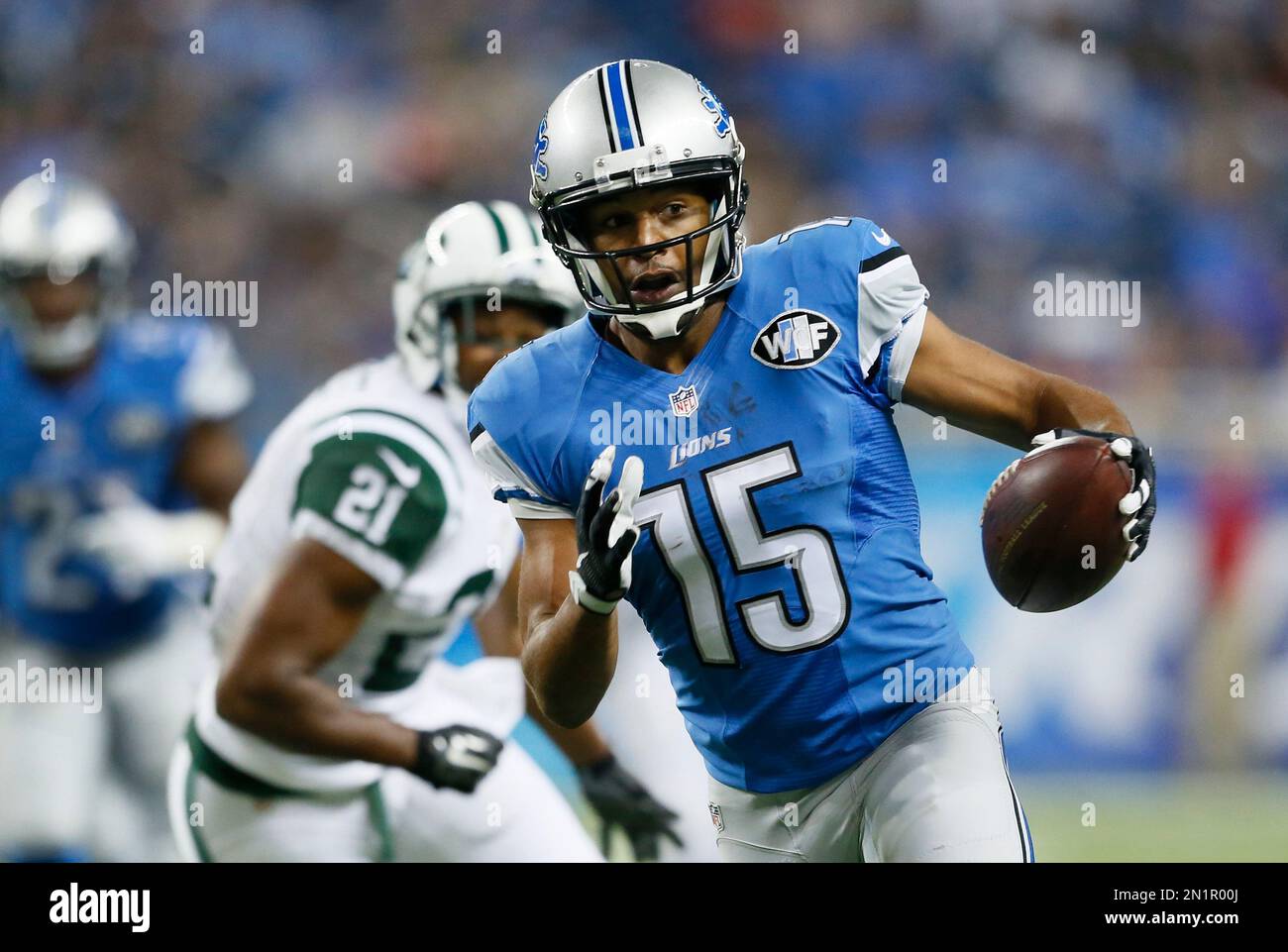 Detroit Lions wide receiver Golden Tate pulls ahead of New York Jets ...