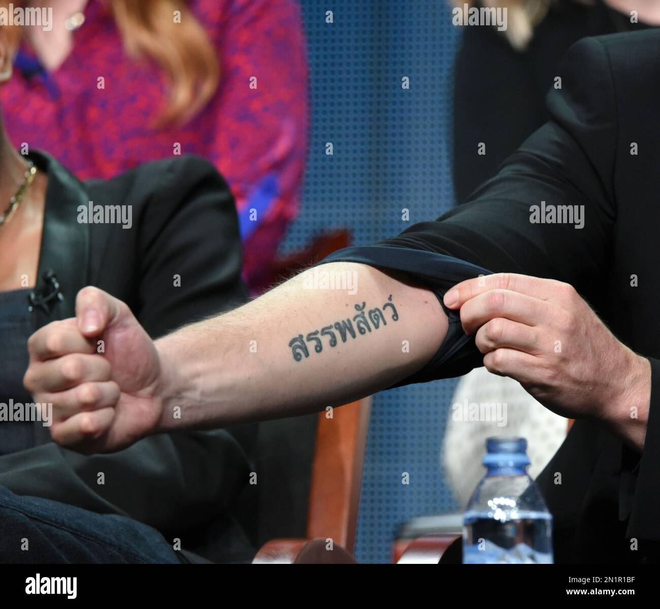 Sullivan Stapleton shows tattoo while participating in the "Blindspot ...