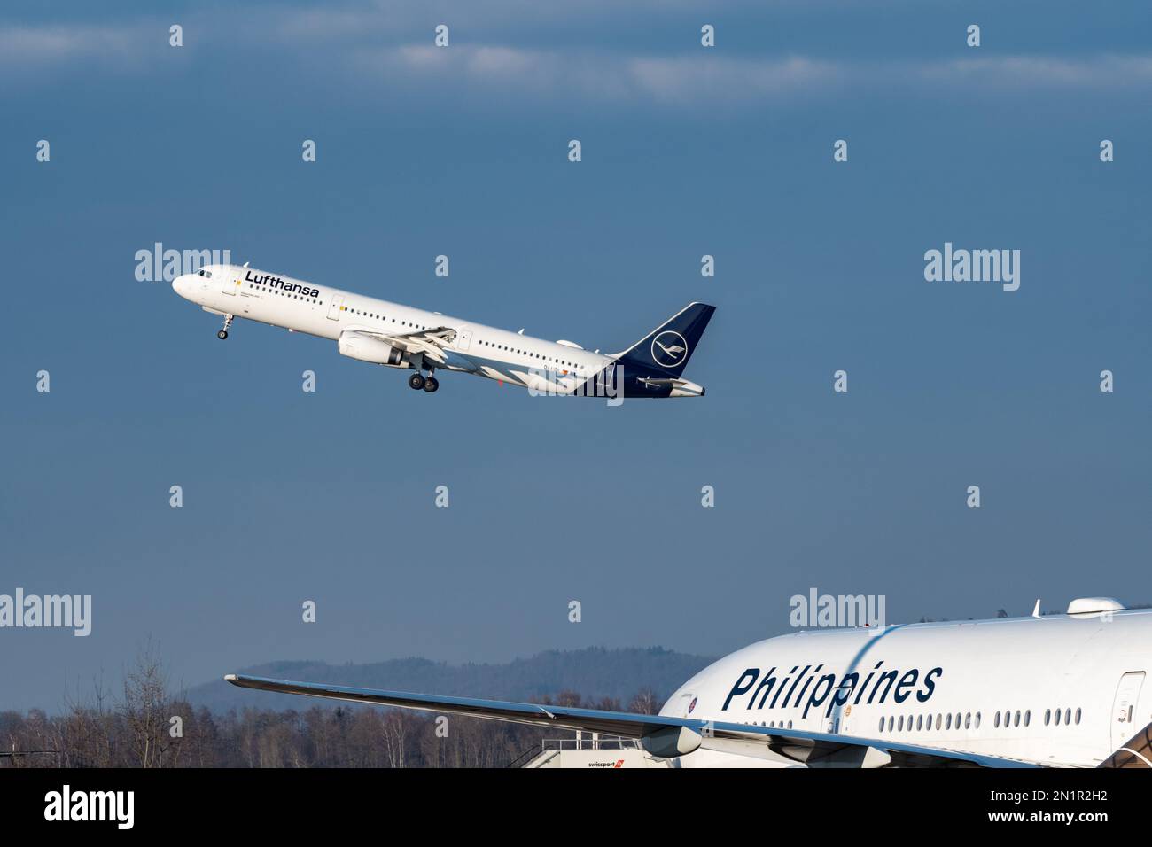 Zurich, Switzerland, January 20,2023 Lufthansa Airbus A321-231 aircraft ...