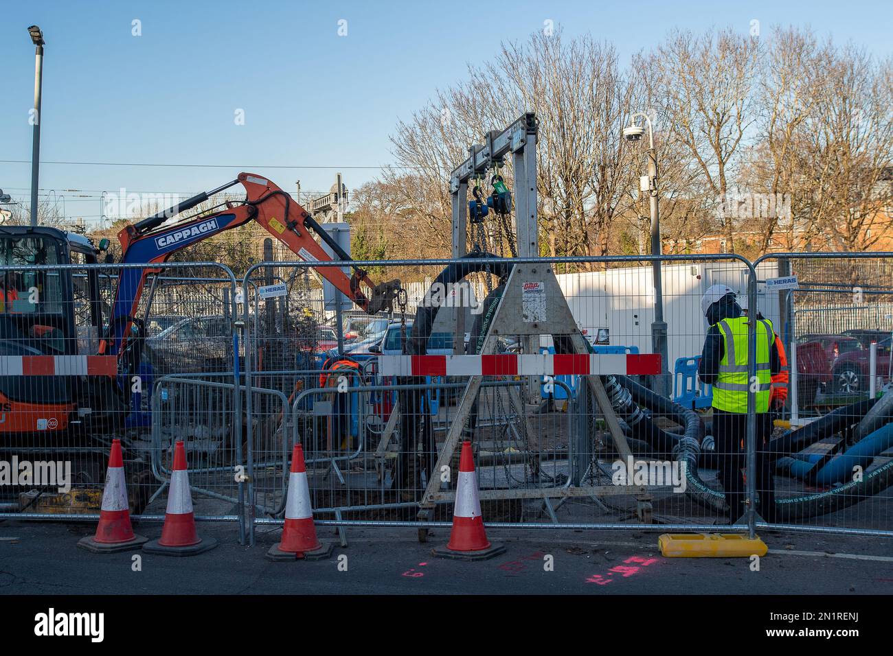 Emergency repair thames water hi-res stock photography and images - Alamy